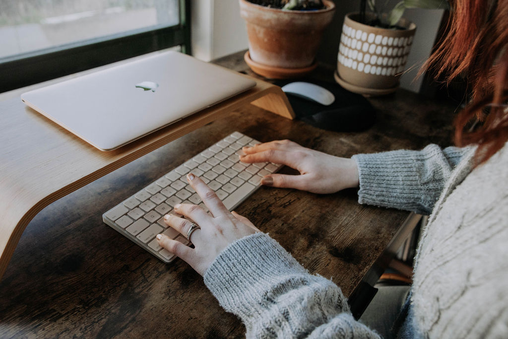 7 Tips To Make Character Descriptions More Interesting – Steph Huddleston